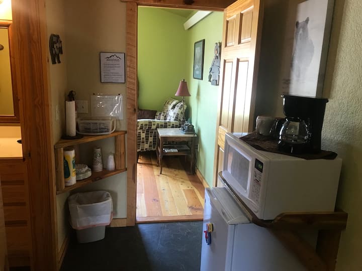 Mtn Peaks Inn - Bear Mtn Suite-downtown Hill City - Hill City, SD