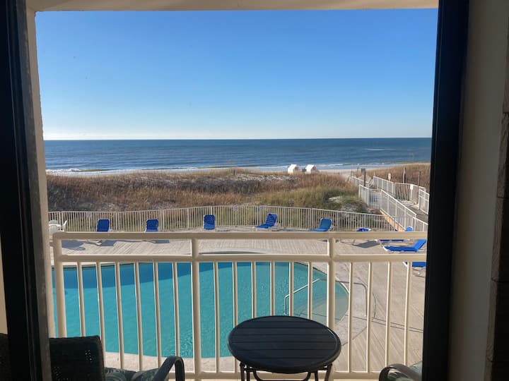 Beautiful Beach View Getaway - Orange Beach, AL