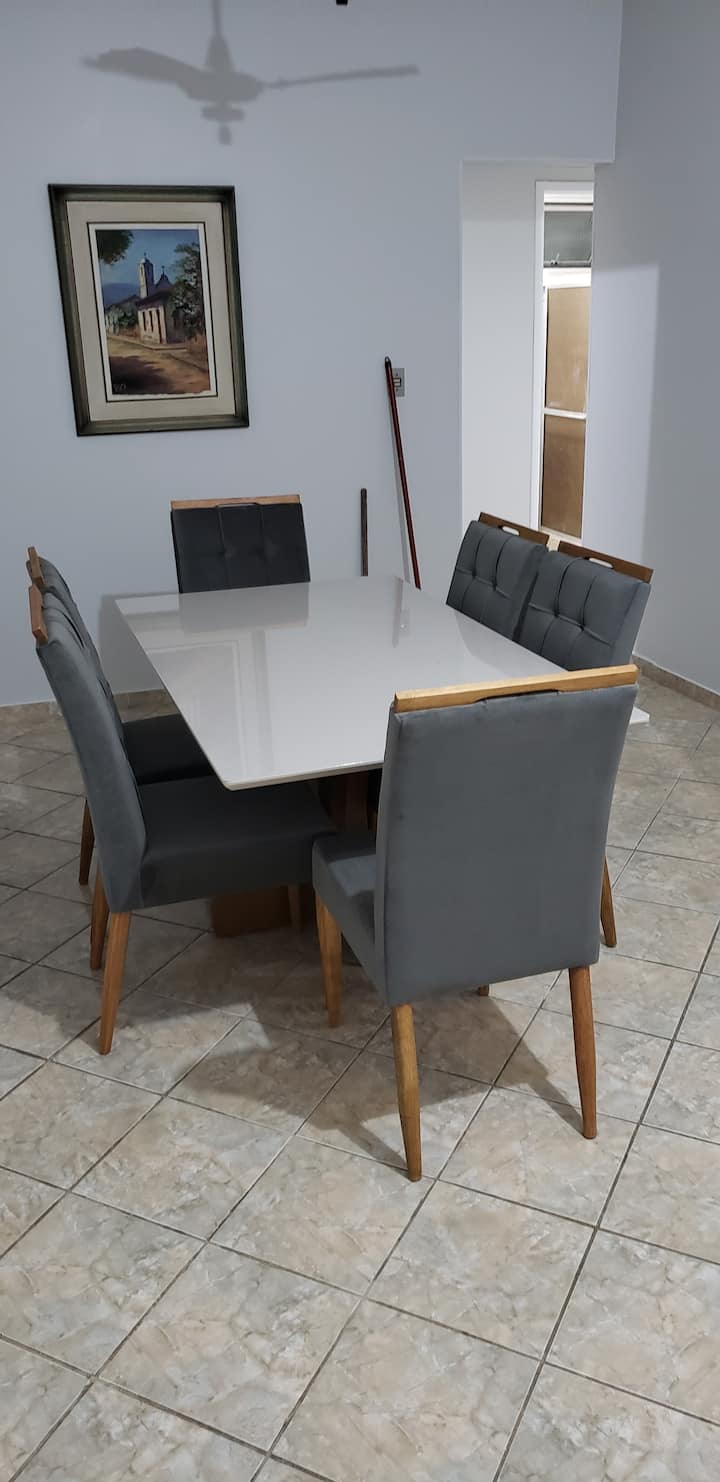 Apto Super Bem Ventilado, Wi-fi, Sky E Garagem - Guarapari