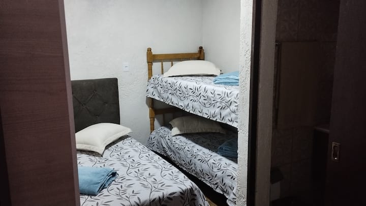 Pousada Brilho Do Sol / Quarto 4 - Tramandaí