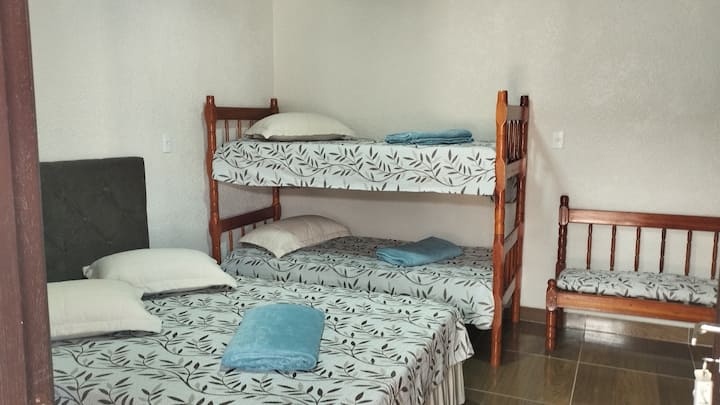 Pousada Brilho Do Sol / Quarto 2 - Tramandaí