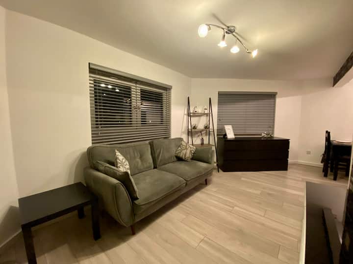 Modern Flat In Northampton - Northampton, UK