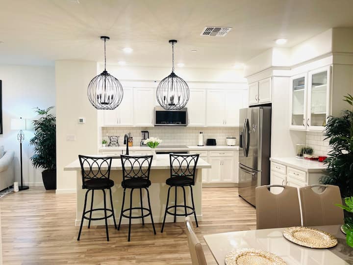 Private Room  & Bathroom In Natomas - Sacramento, CA