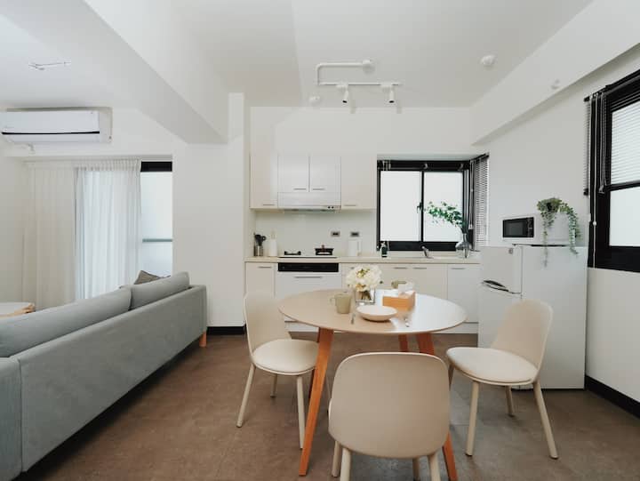 ＊New＊6 Mins To Mrt｜sun Suite W/ Elevator｜cc6-2 - Taipei