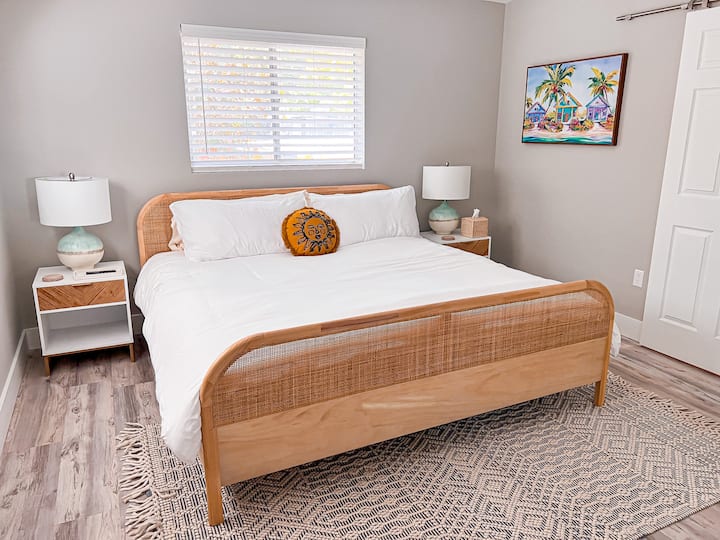 Soak Up The Sun- Summer 2026 At Sun Hippie Cottage - Key Largo