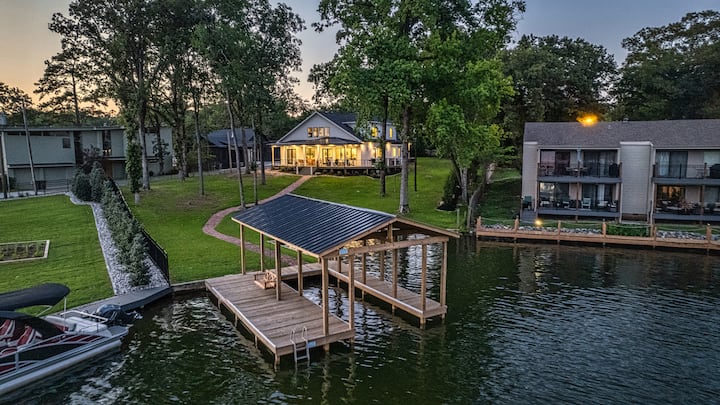 Lake Hamilton Waterfront Modern Farmhouse W/hottub - Hot Springs, AR