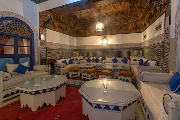 Family Room At Sublime Riad - Marrakech