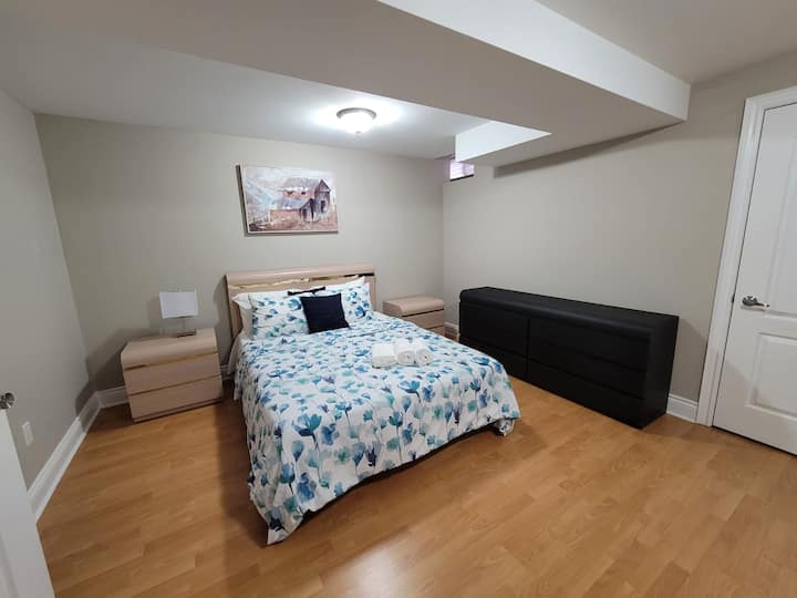 * Private Suite W Full Kitchen * - Bolton