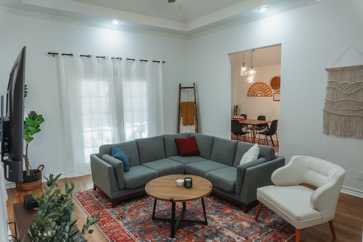 3/2 Near Laredo Medical Ctr/central Location - Laredo, TX