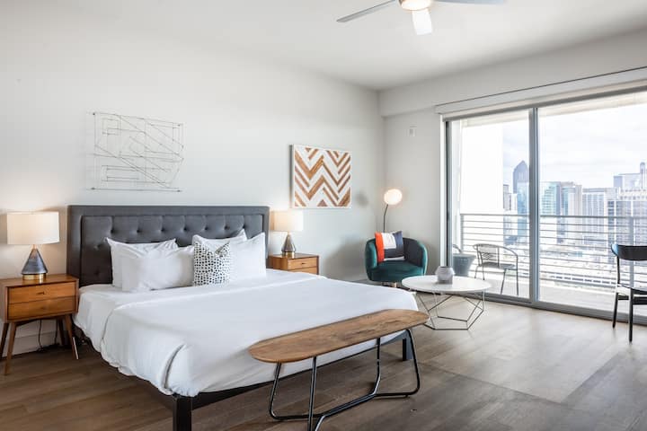 Locale Victory Park | City View Studio High Floor - Dallas, TX