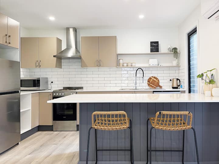 Beach House In Wamberal - Terrigal