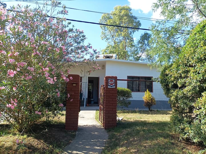 Cómoda Casa Para Toda La Familia - Atlántida