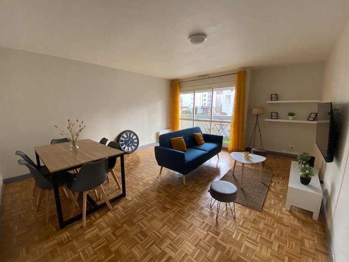 Chambre Privée Dans Joli Appartement - Creil