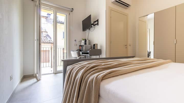 Le Stanze Dei Pico-piazza Costituente Bagno E Wifi - Mirandola