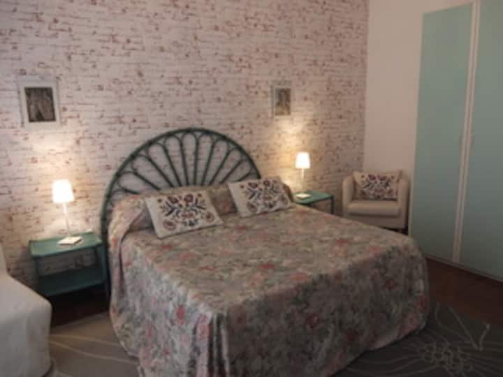 Elegante, Signorile Lungo Il Po. - Turin