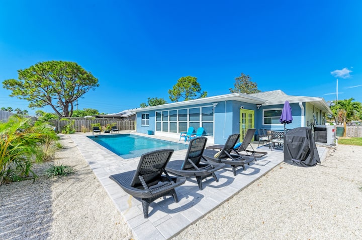 Peaceful Heated Pool Home - 5 Mi. To 5 Beaches - Bradenton, FL