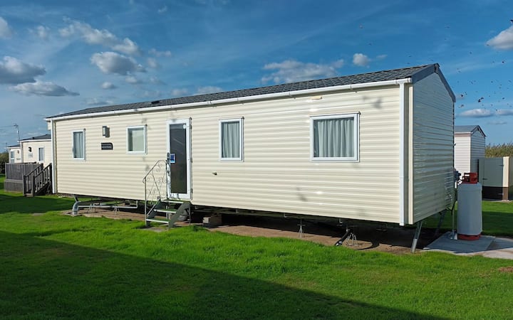 Summer Breeze, West Sand Holiday Park, Selsey - Bracklesham Bay