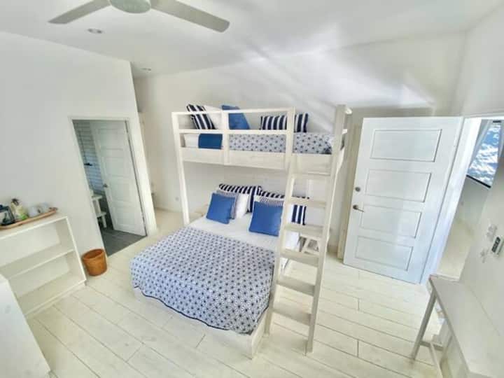 Family Of Three Hotel Room 2 - Nosara