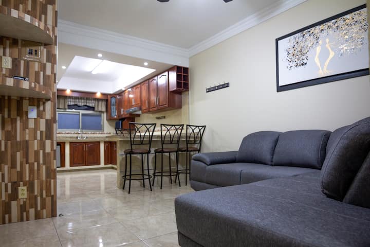 Departamento 2 Habitaciones,ac, Cochera, Tranquilo - Tlaquepaque