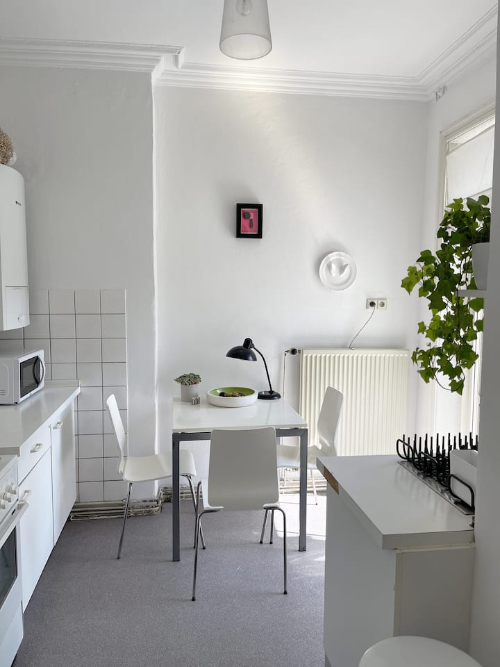 Schönes Zimmer, Zentral, Im Szeneviertel Hamburgs - Hamburg