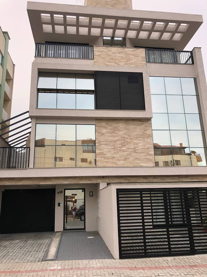 Lindo Apartamento Novo E Pertinho Do Mar! - Bombinhas