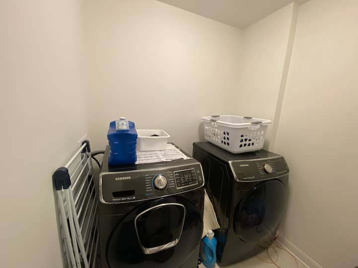 One Bedroom In A Townhouse (Room Only) - Ottawa