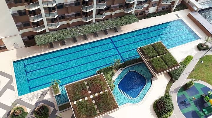 Manila Bay 30th Flr High Rise 1br Near Picc Moa - Manila