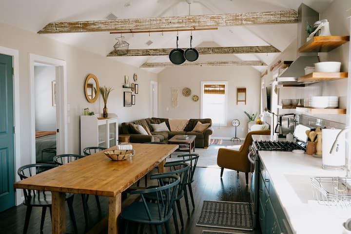 The Barrow Loft - Long Island, NY