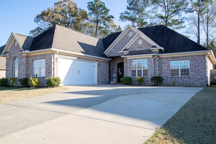 4 Bedroom Home 3miles From Ole Miss - Oxford, MS