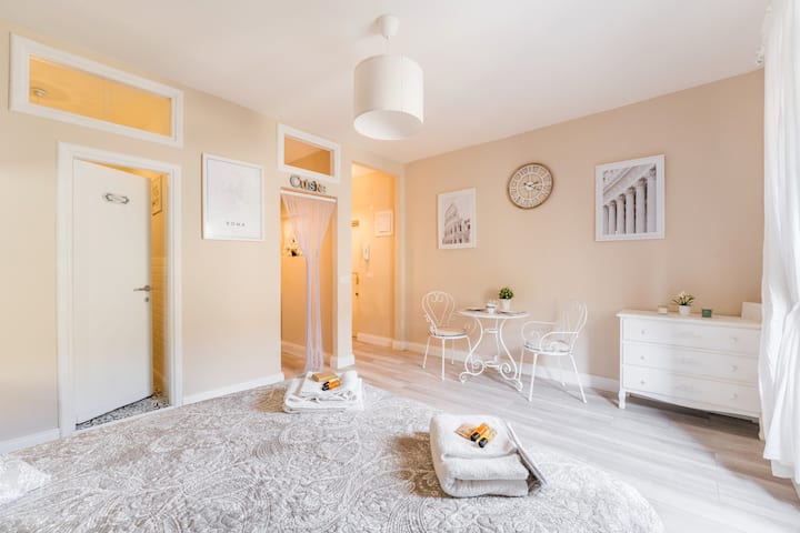 The Small Nest At Coliseum 2 - Rom