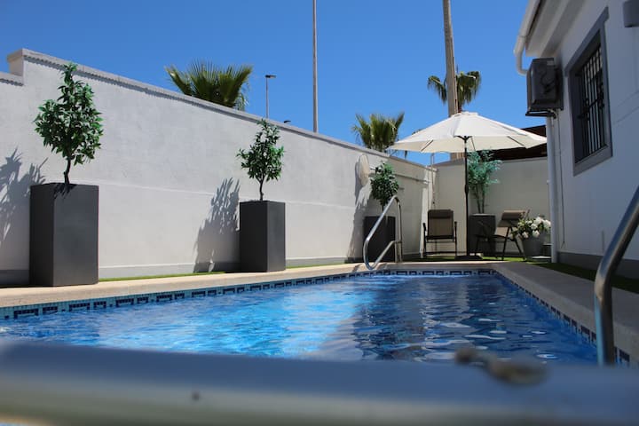 Chalet Con Piscina Privada Aguas Nuevas Torrevieja - Torrevieja