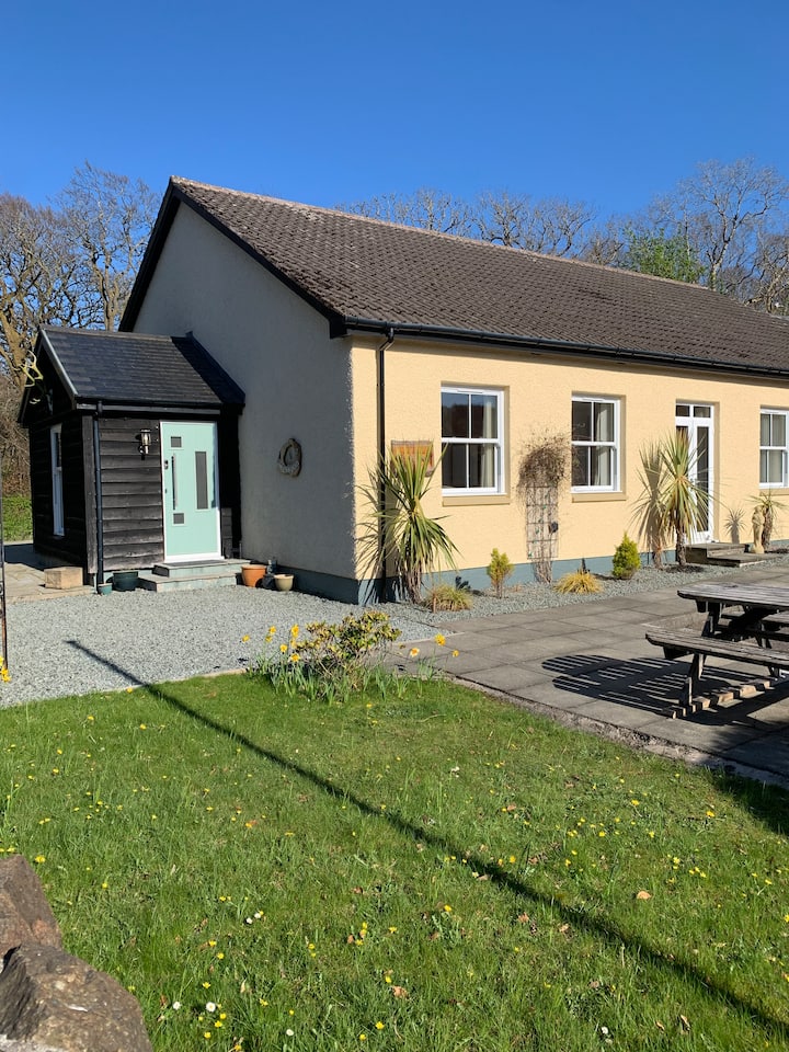 Skye 2 Bed Cottage. Owlswood. - Uig