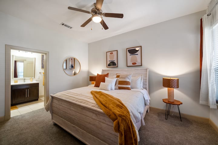 A Touch Of Class | Md Anderson/nrg - Bellaire, TX