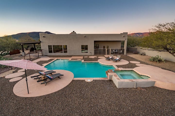 Family Escape: Heated Pool, Hot Tub, Dog Friendly - Cave Creek, AZ