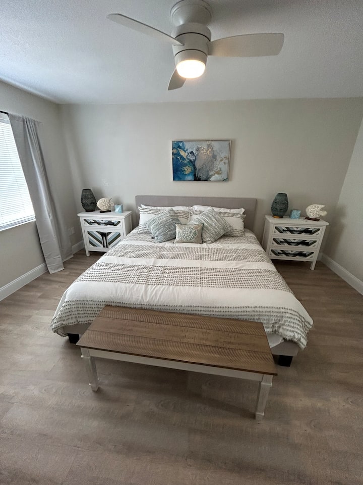 Rare Find!ocean Woods Townhome-walk To The Beach - Cape Canaveral, FL