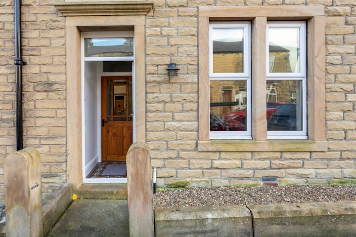Cosy 2 Bedroom House 5 Minutes Walk To Town Centre - Clitheroe