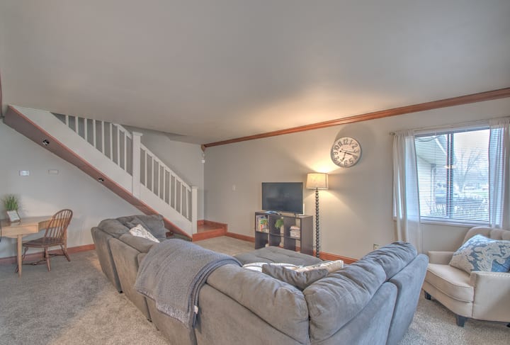 Corporate Condo In Merrillville - Merrillville, IN