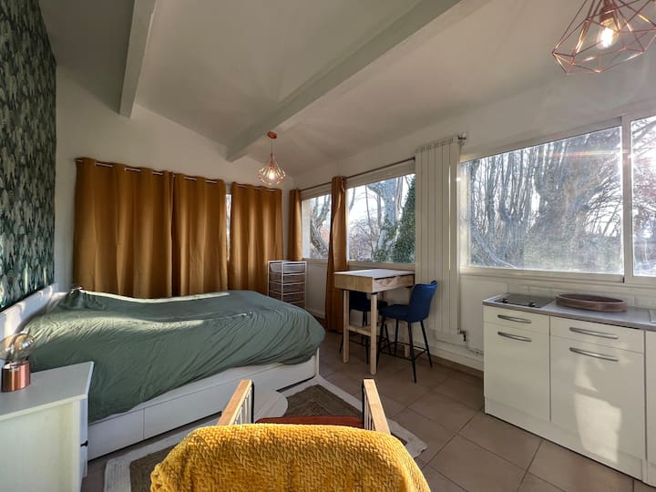 Studio Avec Vue Semi-panoramique - Salon-de-Provence