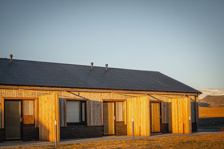 The Barn -Private Room - Vik