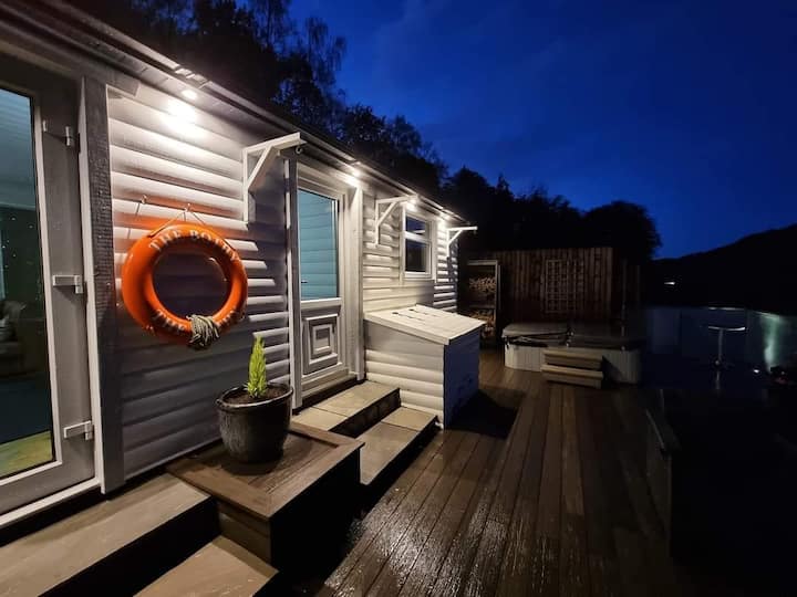 The Bothy, Rudyard Lake - Rudyard Lake