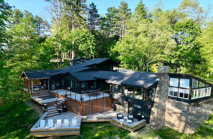 Mink Brook Treehouse @Dartmouth - Hanover