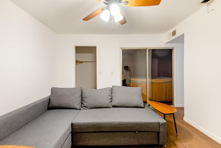 Bishop House Room 5 - Tempe, AZ