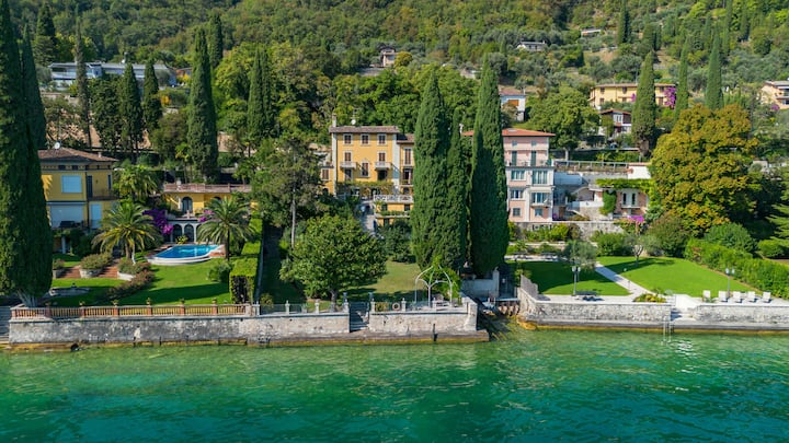 Frontlake Villa & Park / Sleeps 12 +1 Baby + Pets - Gargnano