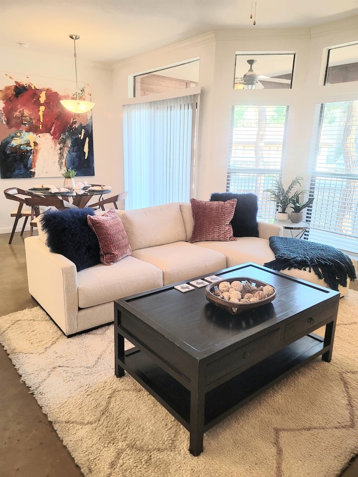 One Bedroom In Walking Distance -Georgetown Square - Georgetown, TX