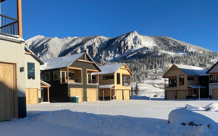 Cozy Modern Townhome - Crested Butte, CO