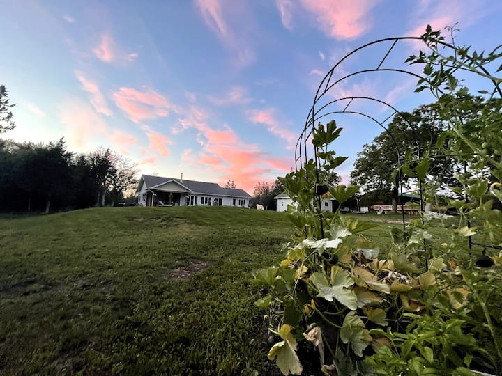 Sunrise In The County - Belleville