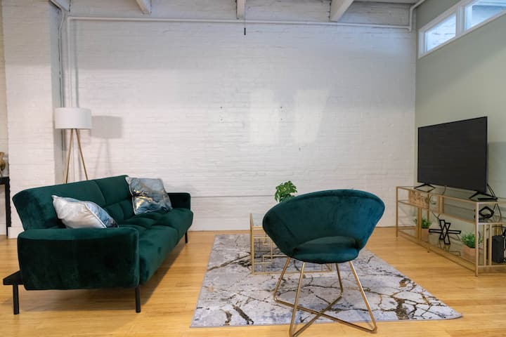 Modern Oasis By Inner Harbor - Baltimore, MD