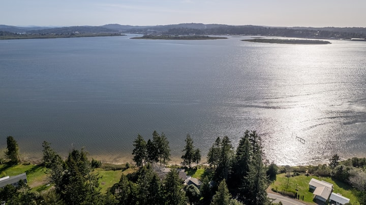 Private Oregon Coast Cottage - Coos Bay, OR