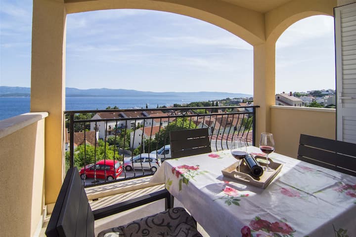 One-bedroom Apartment With Terrace And Seaview - Bol