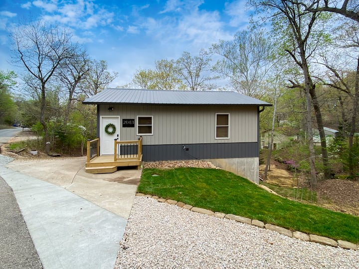 Cottage On Valley Road - Beach Access To The Lake! - Missouri